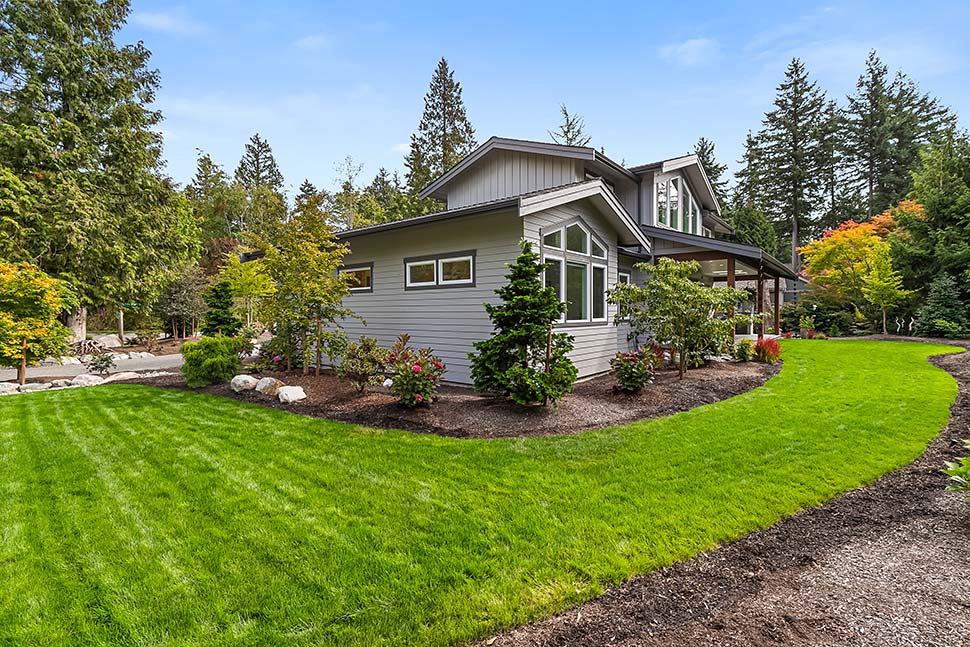 House Plan 43641 - Contemporary Style with 2641 Sq Ft, 3 Bed, 2 B ...